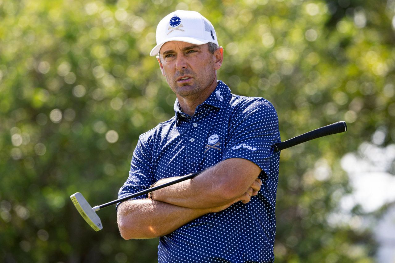 Charles Howell III with 63 wins in Mexico for 1st LIV title