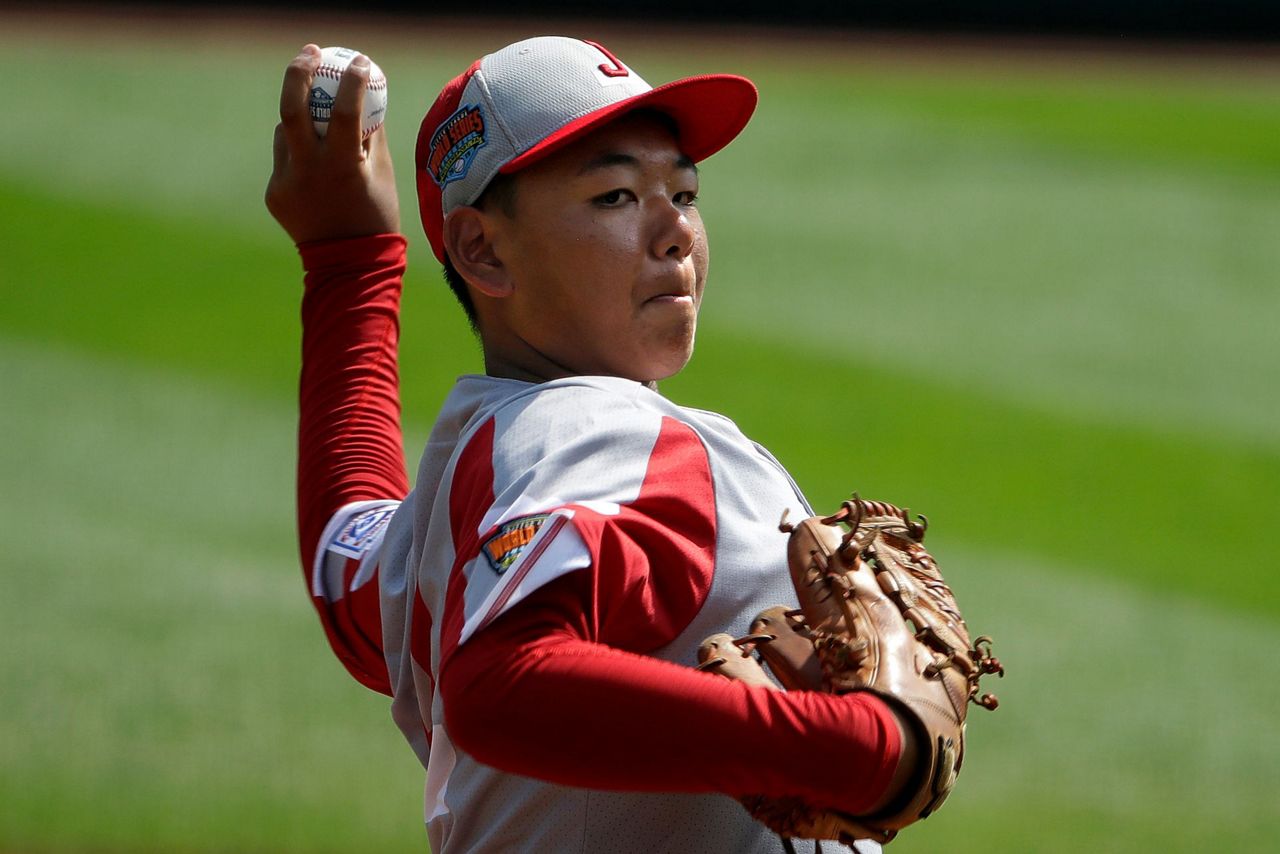 Unbeaten Japan takes on Curacao in Little League semifinal