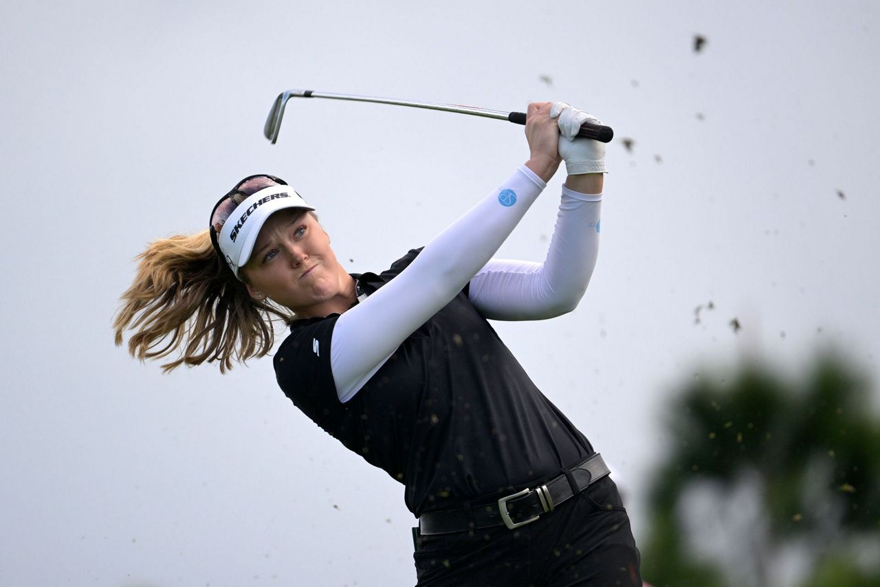 Maria Fassi delivers career-best 62 to take early LPGA lead
