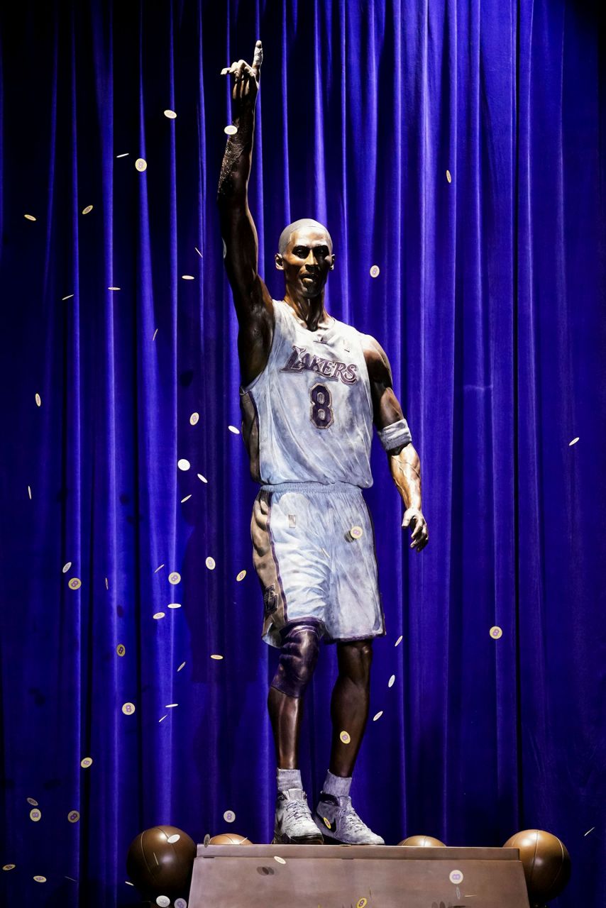 Kobe Bryant immortalized with a 19-foot bronze statue outside the ...