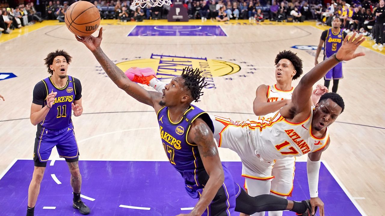Dorian Finney-Smith gives the Lakers a 3-and-D specialist