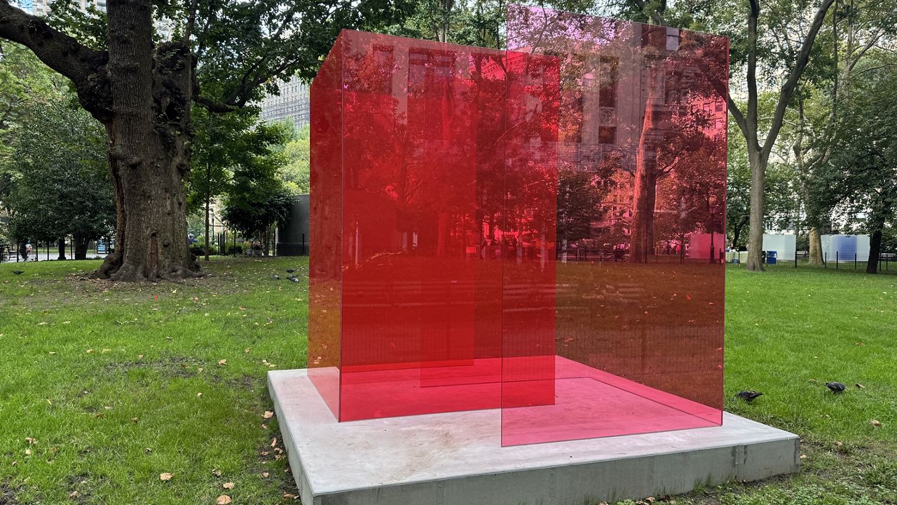 Larry Bell sculptures arrive at Madison Square Park
