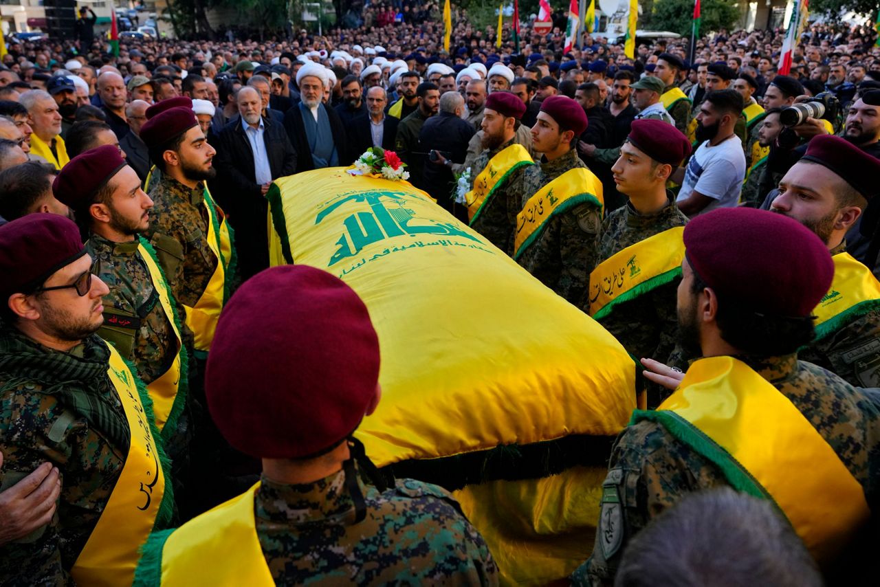 Hezbollah fires rockets at north Israel after an airstrike kills 5 of ...