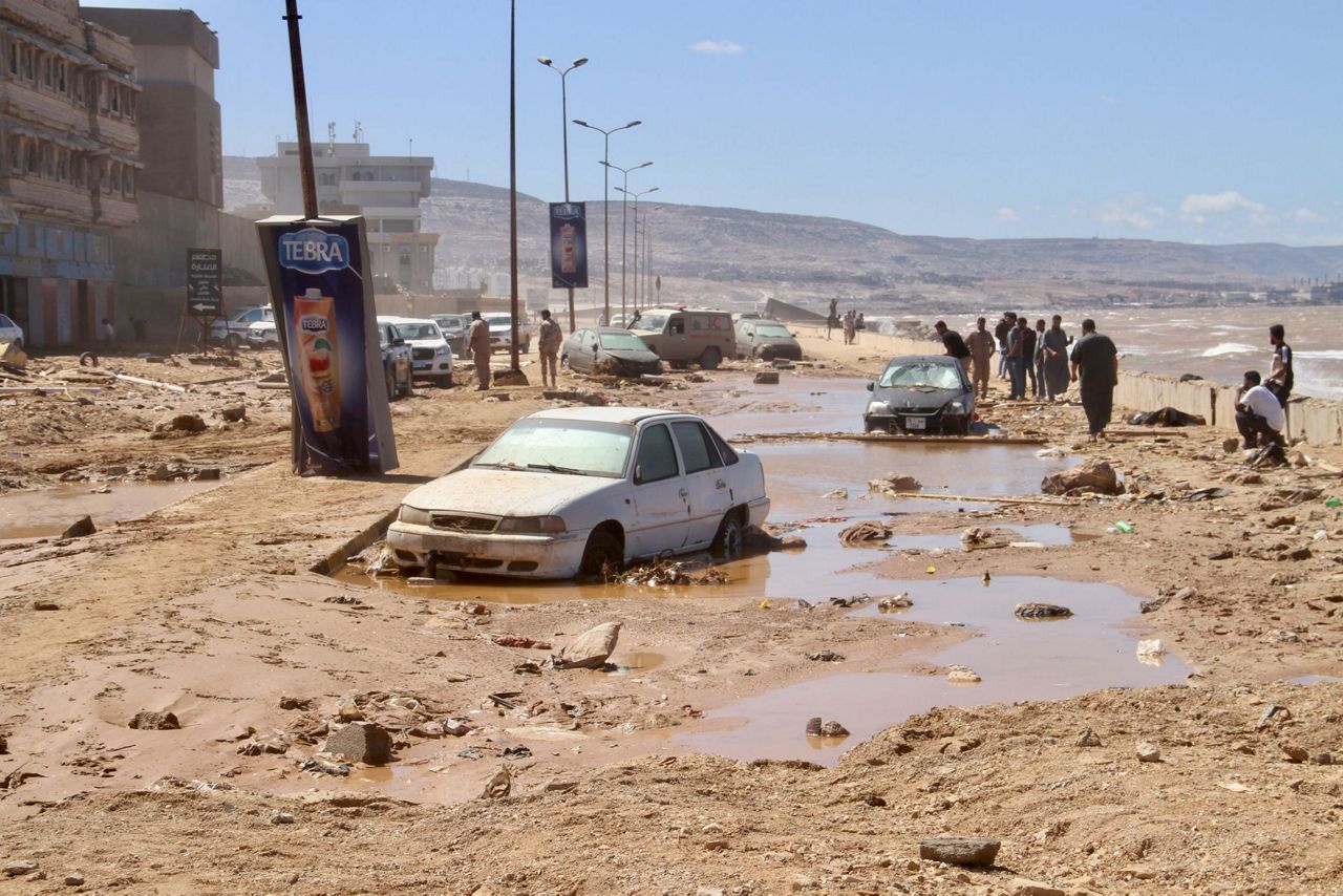 Libyan city buries thousands in mass graves after flood, while mayor ...