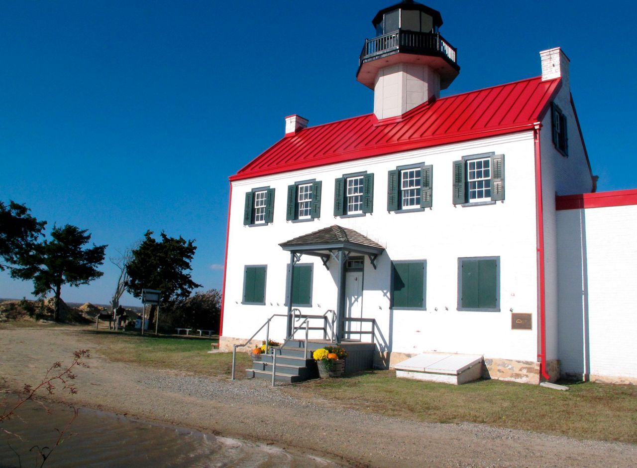 Rising sea levels threatening historic lighthouses