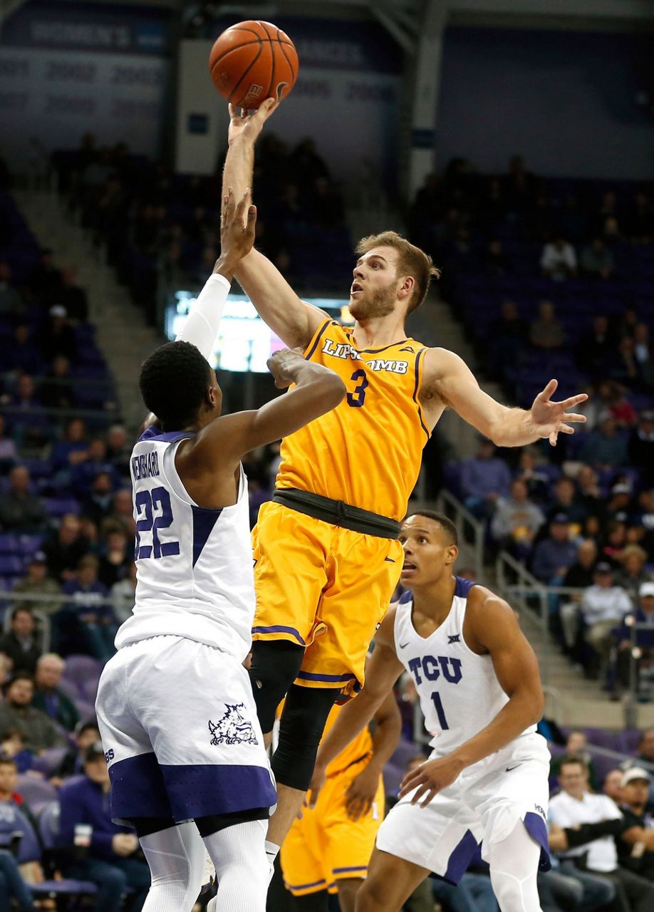 Lipscomb stuns No. 18 TCU 73-64 for 1st win over Top 25 team