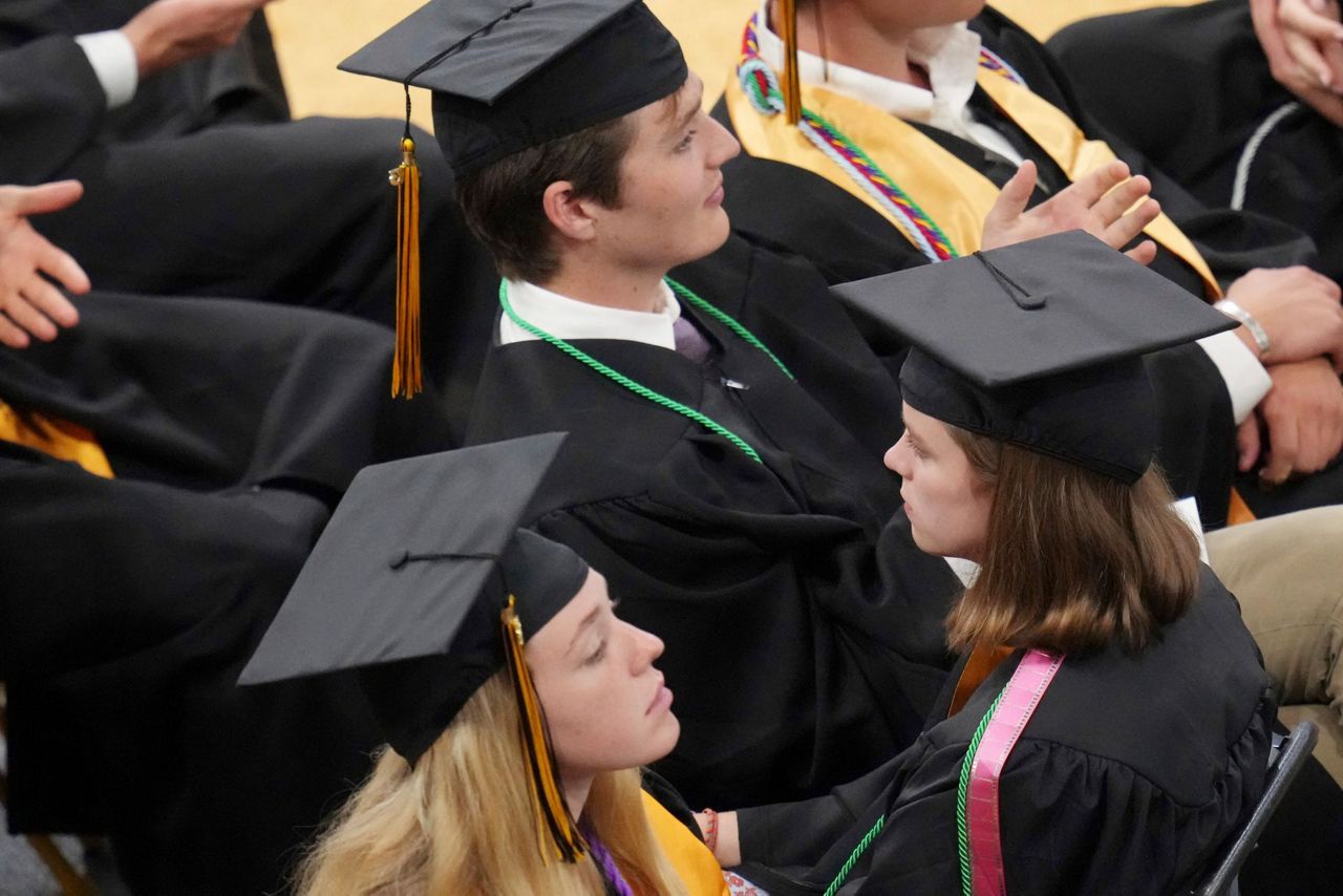 Liz Cheney to give Colorado College graduation speech as GOP campaign ...