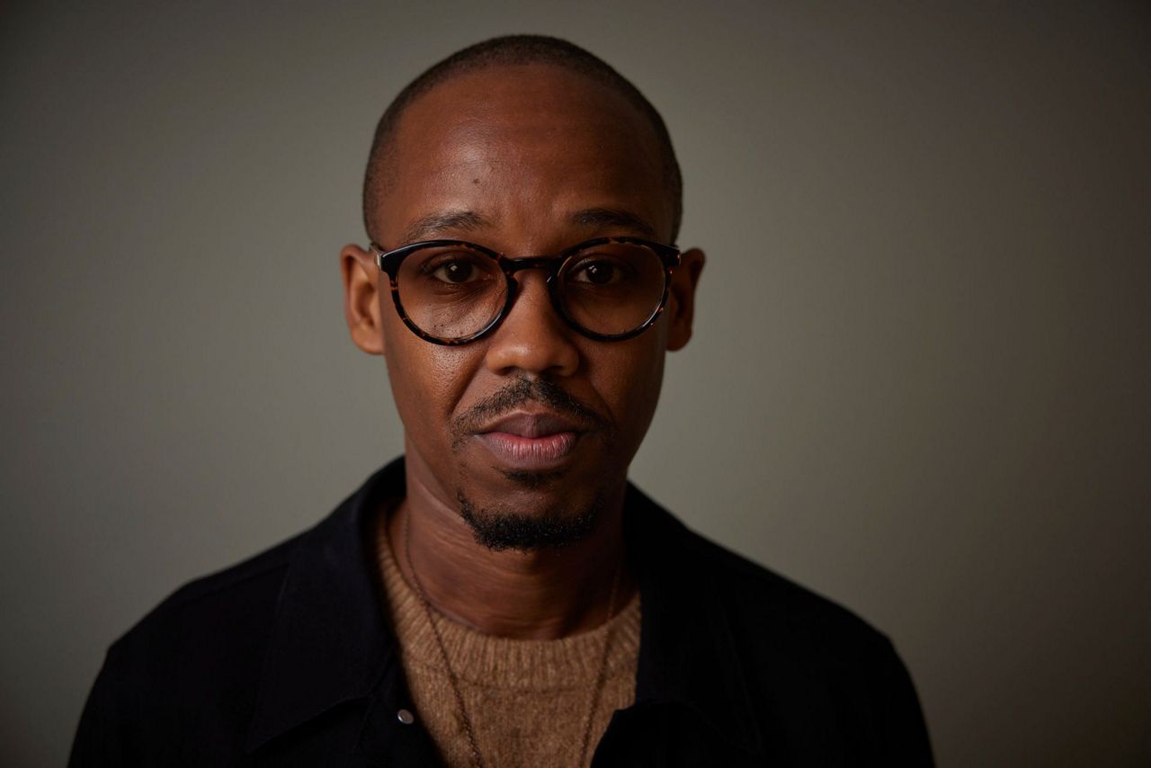 Louis Cato, TV late night bandleader, offers 'Reflections,' a new album ...