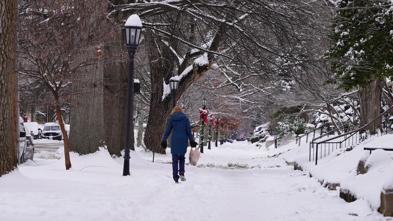 Louisville drivers face weather woes after snowfall