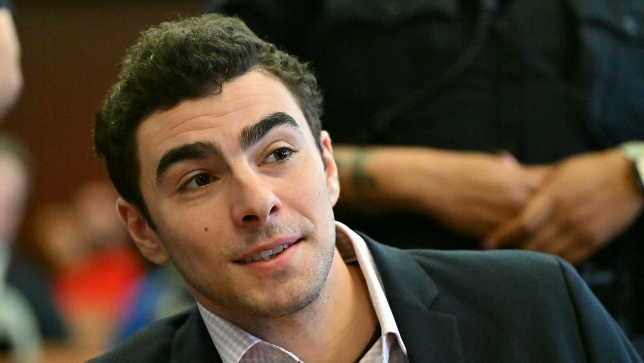 Luigi Mangione back in court for dispute over evidence