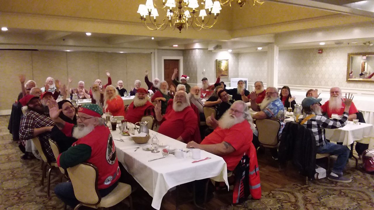 Santas finding more work this year