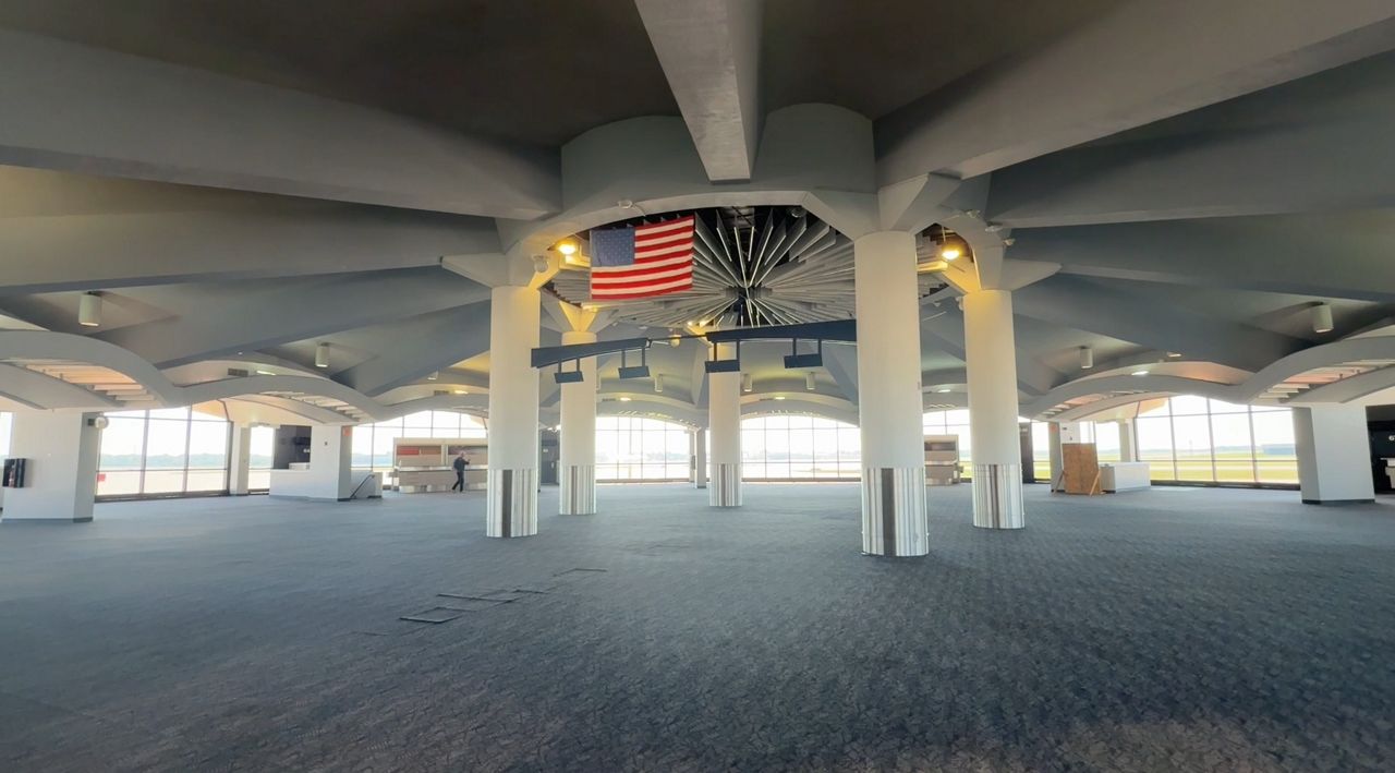 Milwaukee airport announces project to redevelop Concourse E