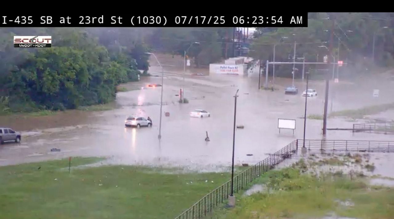 Heavy rain leads to flash flooding in Kansas City