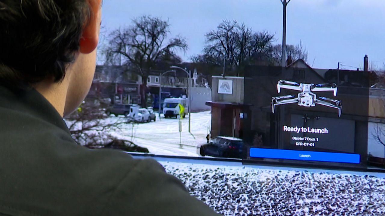 Milwaukee police pilot Drone as First Responder program