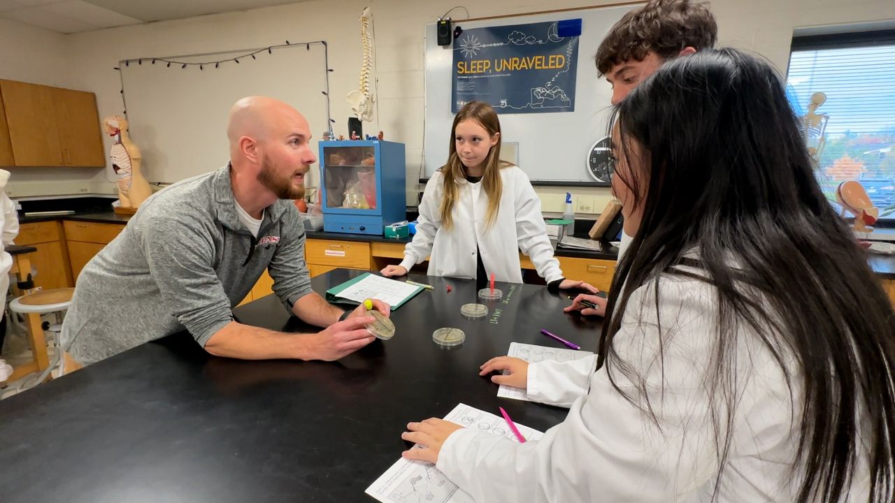 Stevens Point students prepare for futures in health care