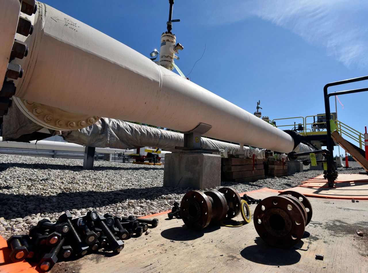 Planned Great Lakes oil pipeline tunnel clears final hurdle