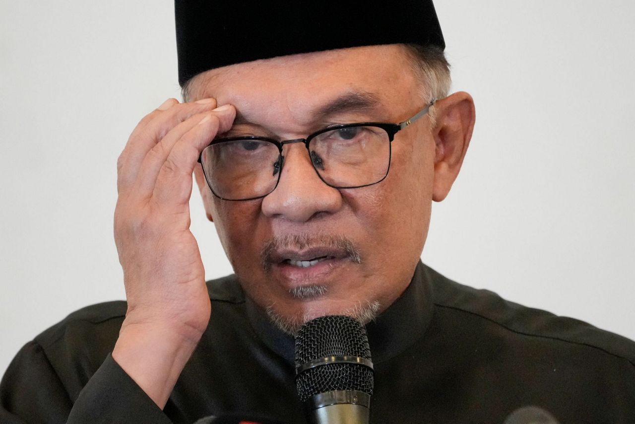 From prisoner to PM, Malaysia's Anwar had long ride to top