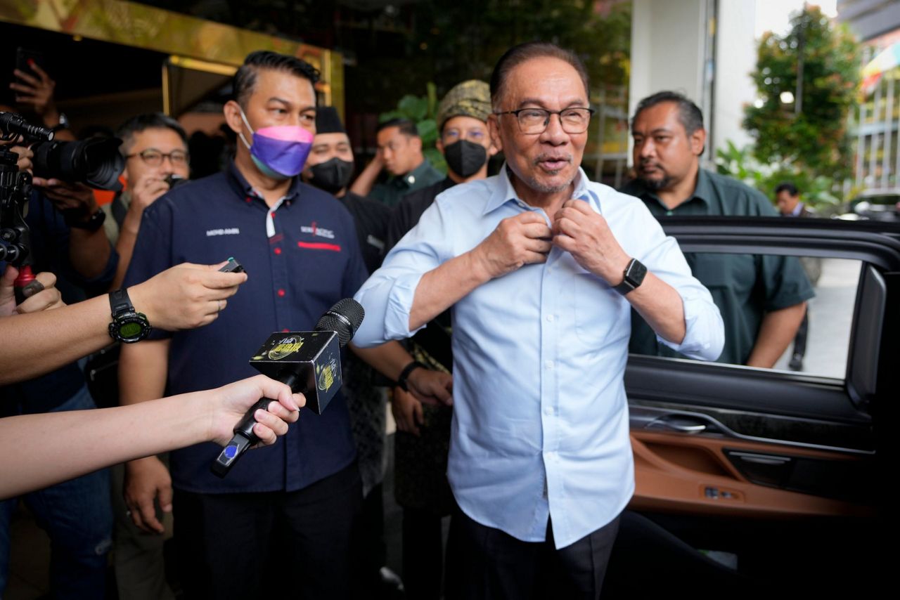 From prisoner to PM, Malaysia's Anwar had long ride to top