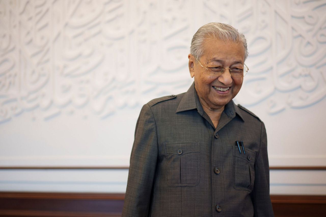 Mahathir expects early polls, ruling party gains in Malaysia