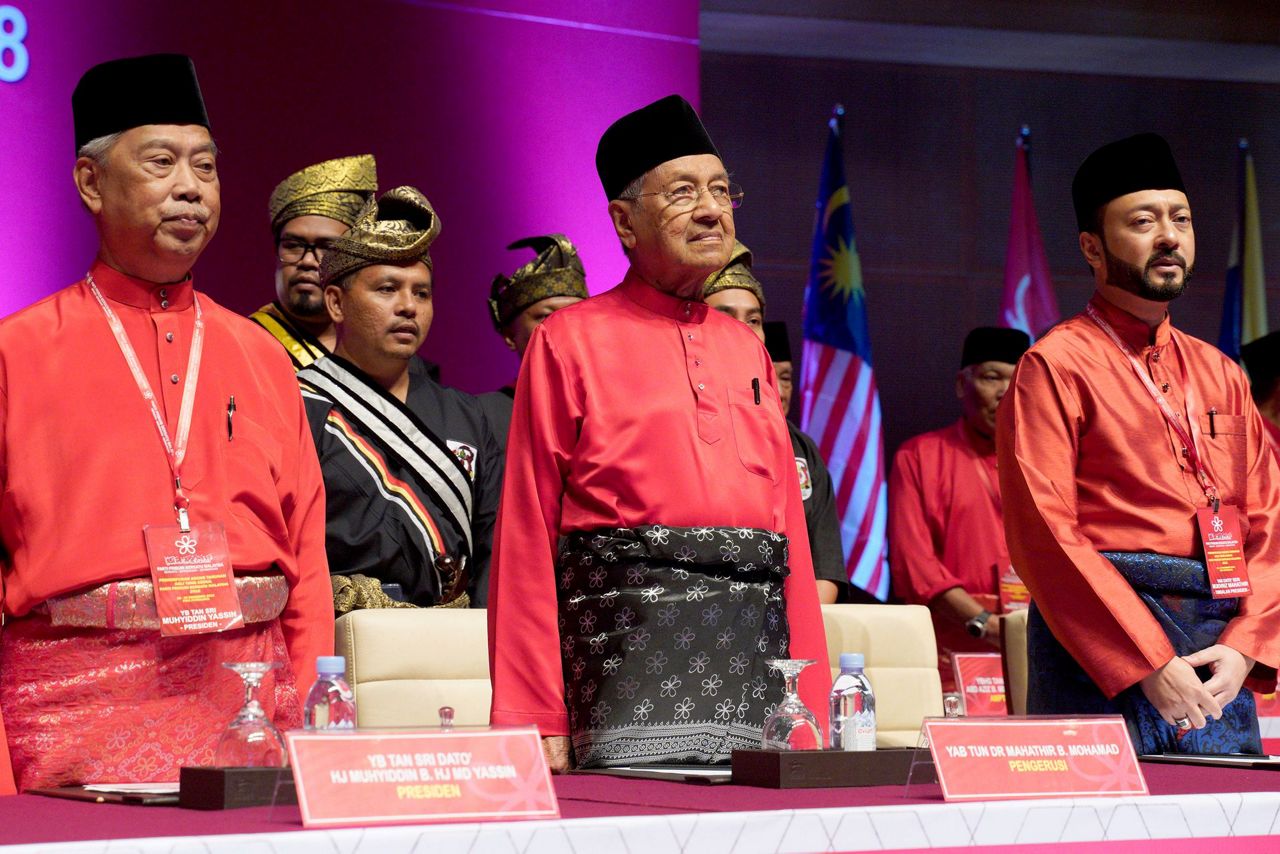 Malay rulers to meet as Malaysia's political tumult deepens