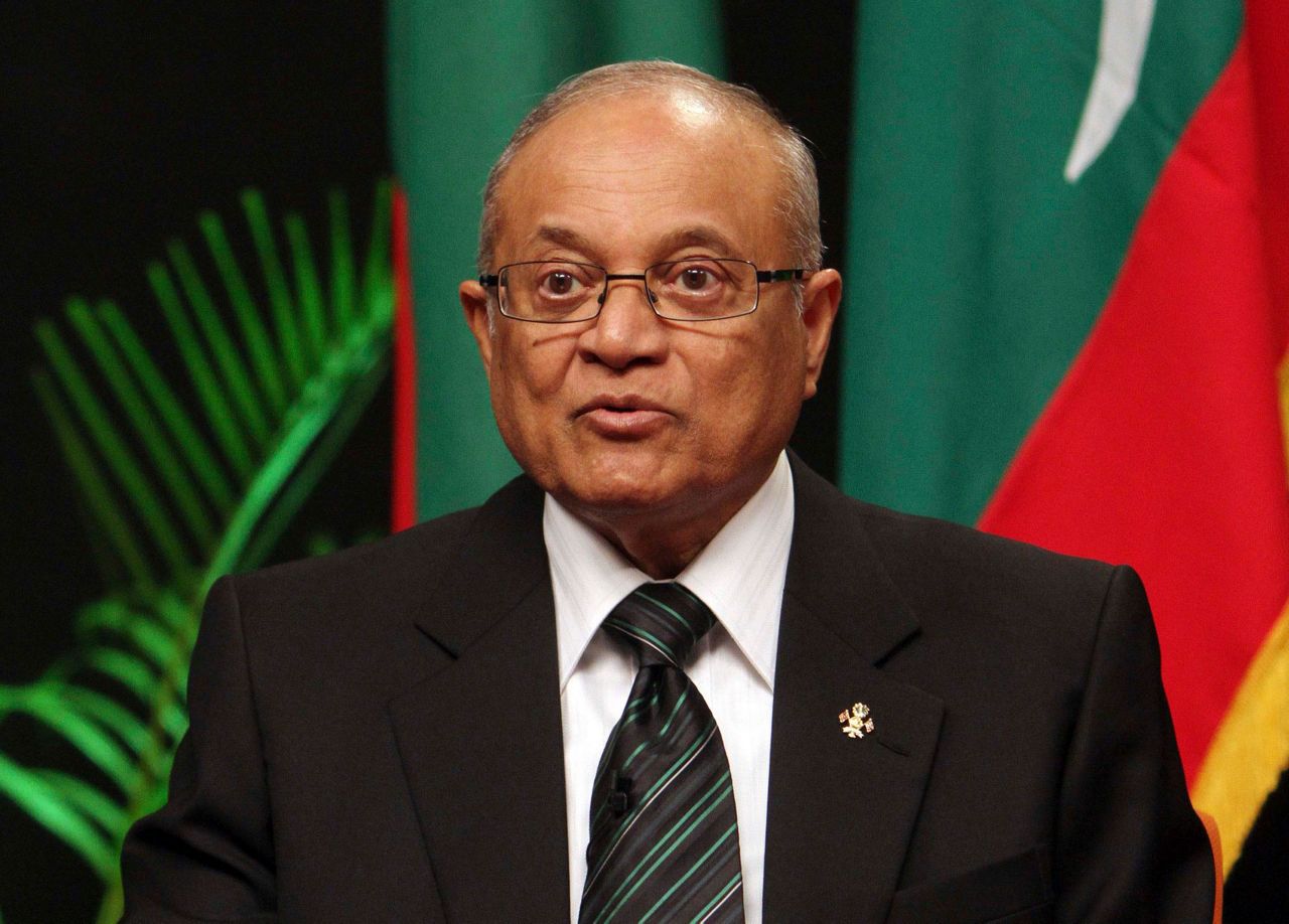 Maldives court overturns prison term for ex-president