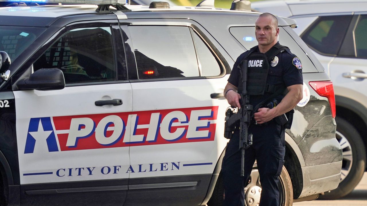 Police release bodycam footage from outlet mall shooting