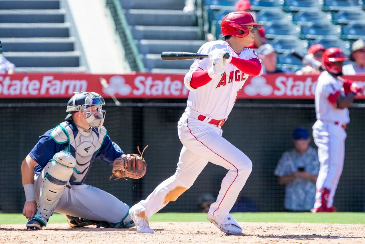 Mariners overcome Ohtani's 4 hits, sweep Angels 11-7