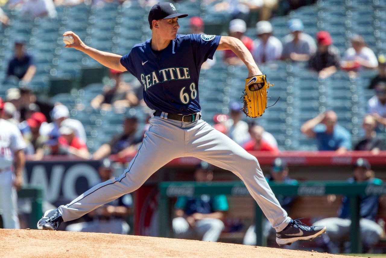 Mariners overcome Ohtani's 4 hits, sweep Angels 11-7