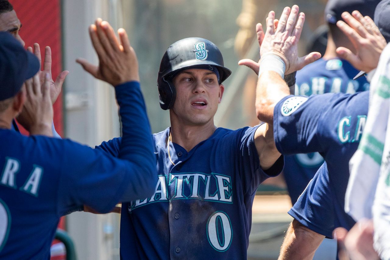 Mariners overcome Ohtani's 4 hits, sweep Angels 11-7