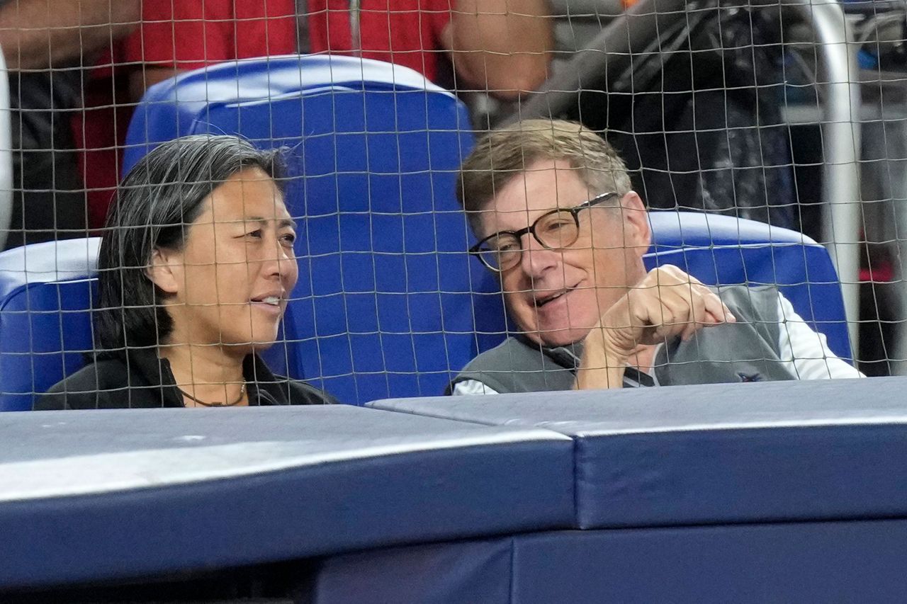 Kim Ng Mlbs 1st Female Gm Is Leaving The Miami Marlins After Making The Playoffs In 3rd Season