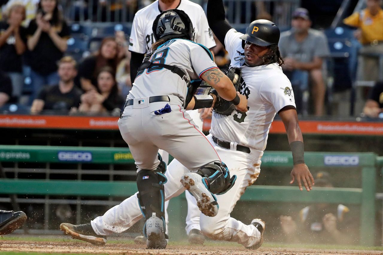 Got you, bro: Brian Moran K's brother Colin in MLB debut