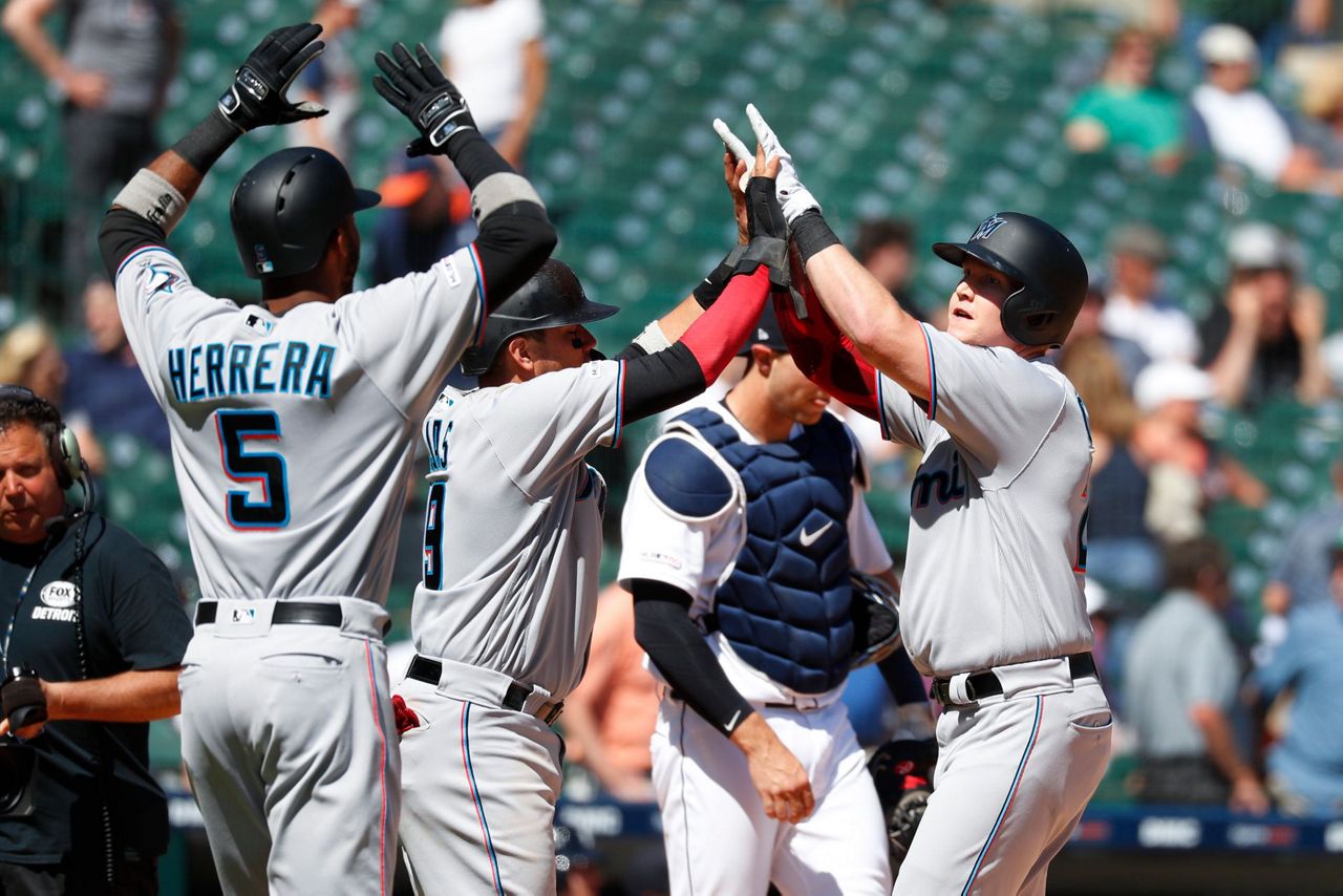 Cooper hits slam in 9th, Marlins top Tigers, 6th win in row