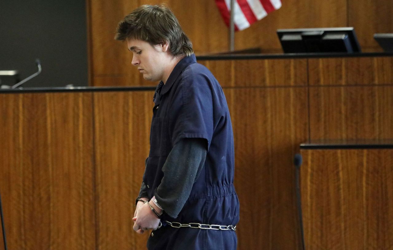 Serial cyberstalker who threatened women sent to prison