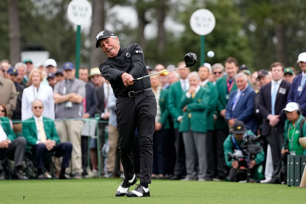 Start of the Masters delayed by at least one hour because of bad weather