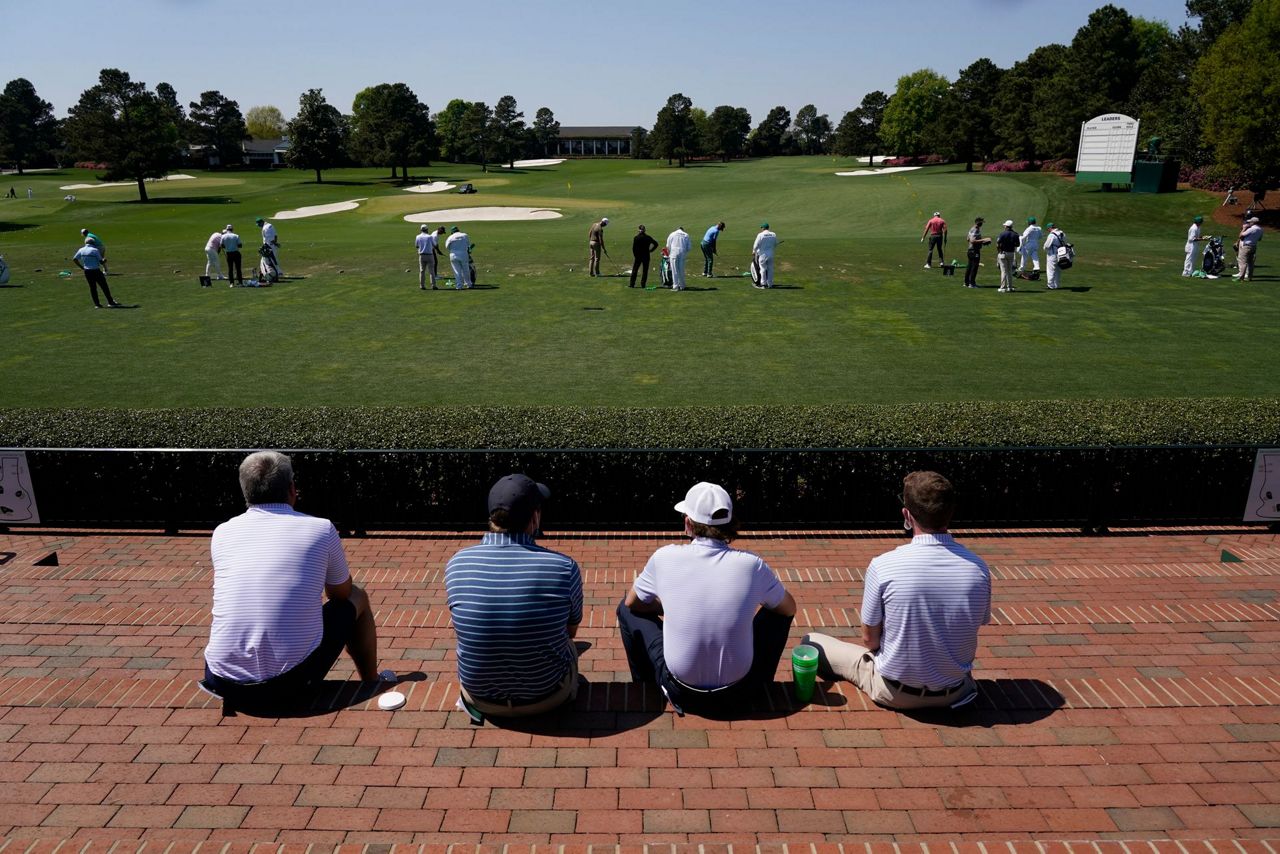 Bring back the roars: The patrons return to the Masters