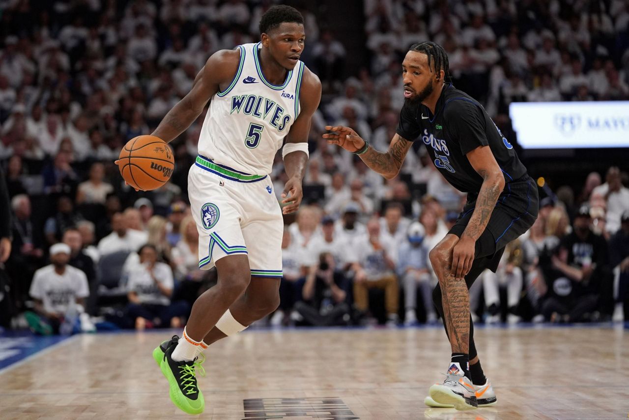 T-wolves struggling to get Edwards going, as another off game has them ...