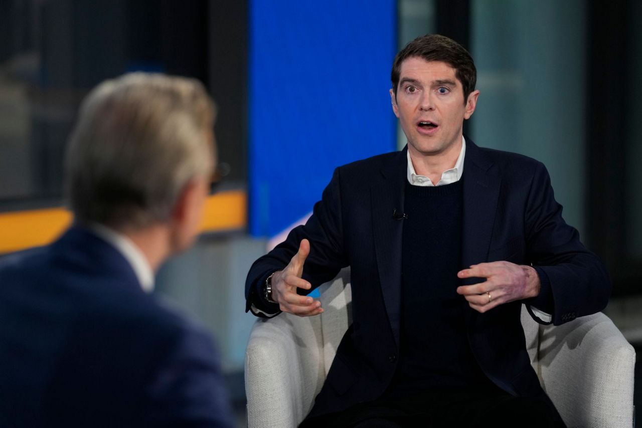 Fox's Hall talks survival after nearly dying in Ukraine