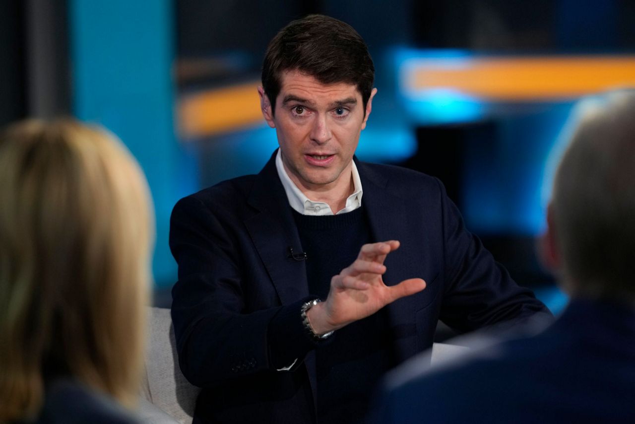 Fox's Hall talks survival after nearly dying in Ukraine