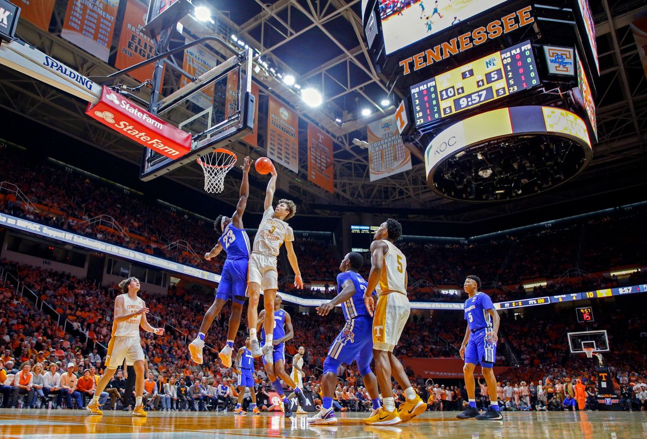No. 13 Memphis outlasts No. 19 Tennessee 51-47