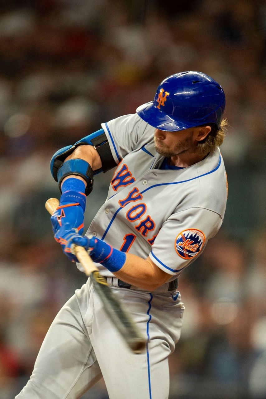 Braves sweep Mets, take 2-game lead in East with 3 remaining