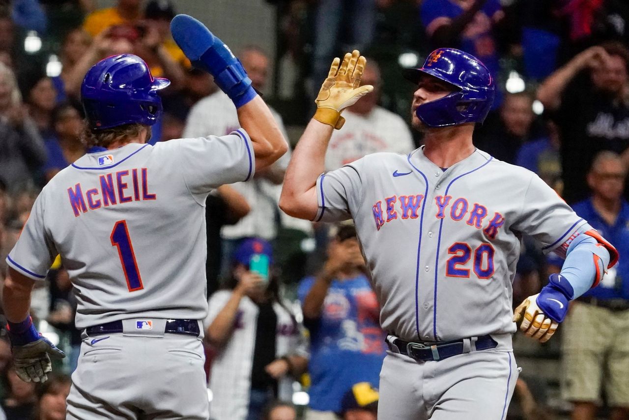 Scherzer perfect for 6 in return, wins 200th as Mets clinch