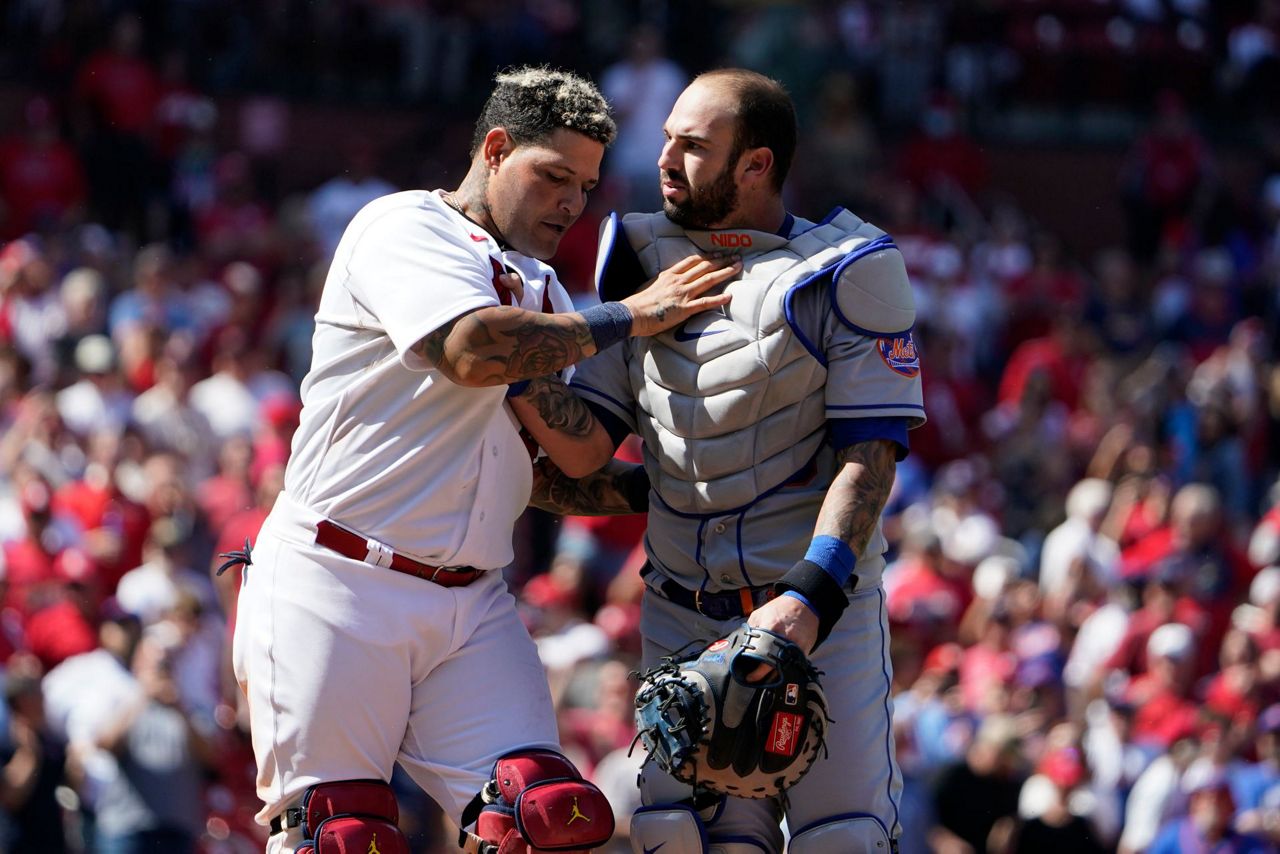 Arenado buzzed, frustrated Mets brawl with Cardinals in loss