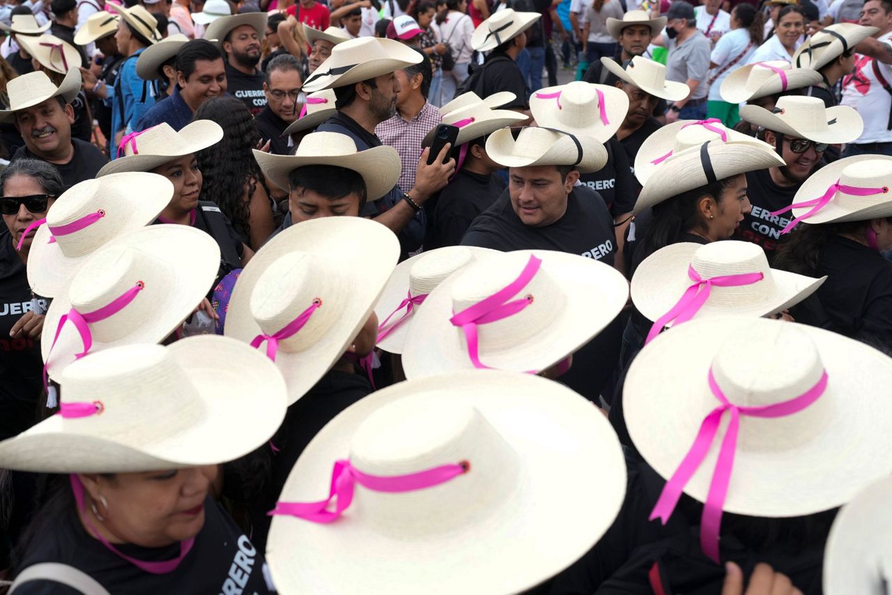 Violence clouds the last day of campaigning for Mexico's election
