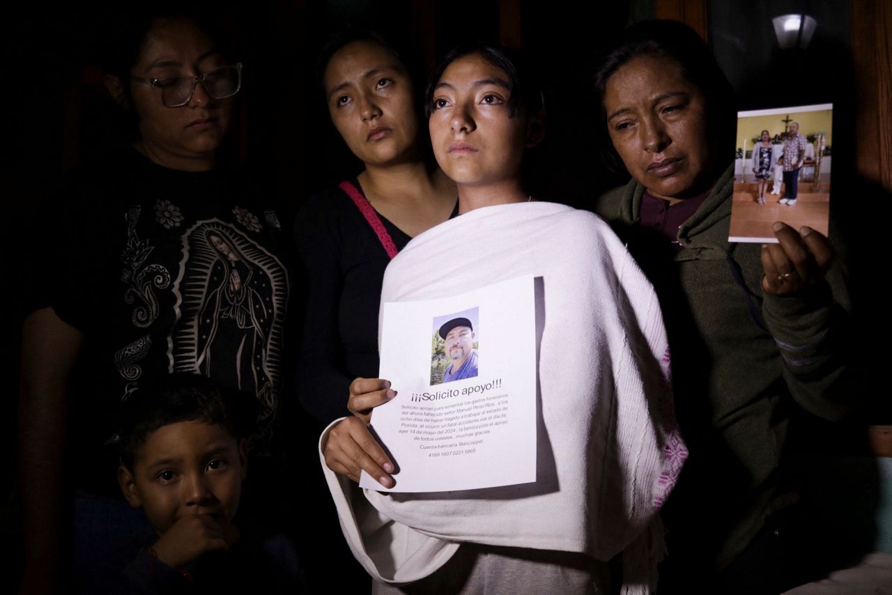 Families of Mexican farmworker bus crash victims mourn the loss of ...