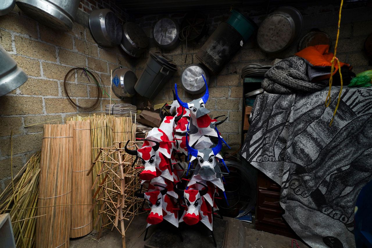 A family-run workshop keeps the legacy of the Mexican fireworks alive ...