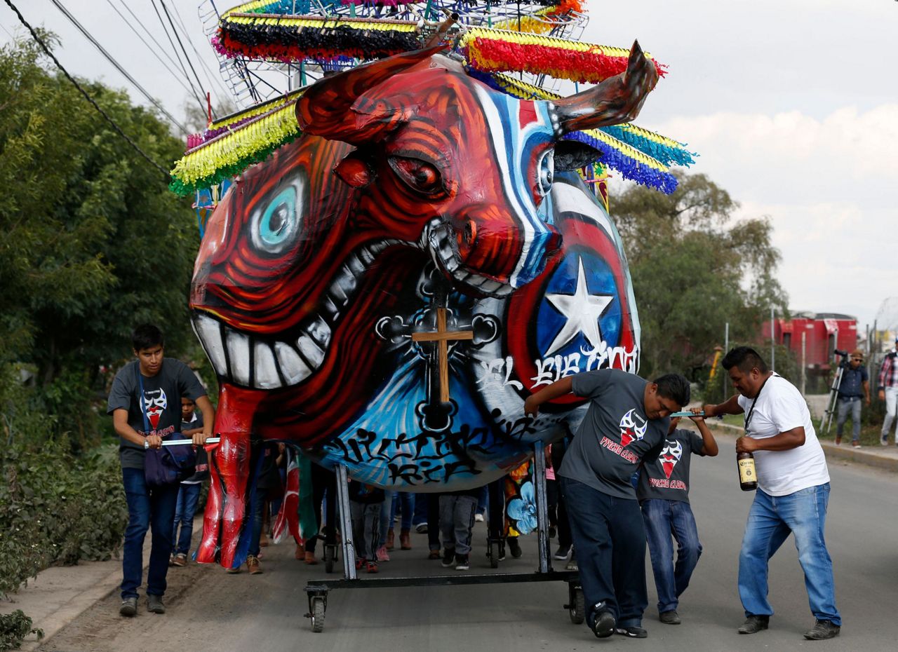 Despite deadly explosions, Mexican fireworks capital endures