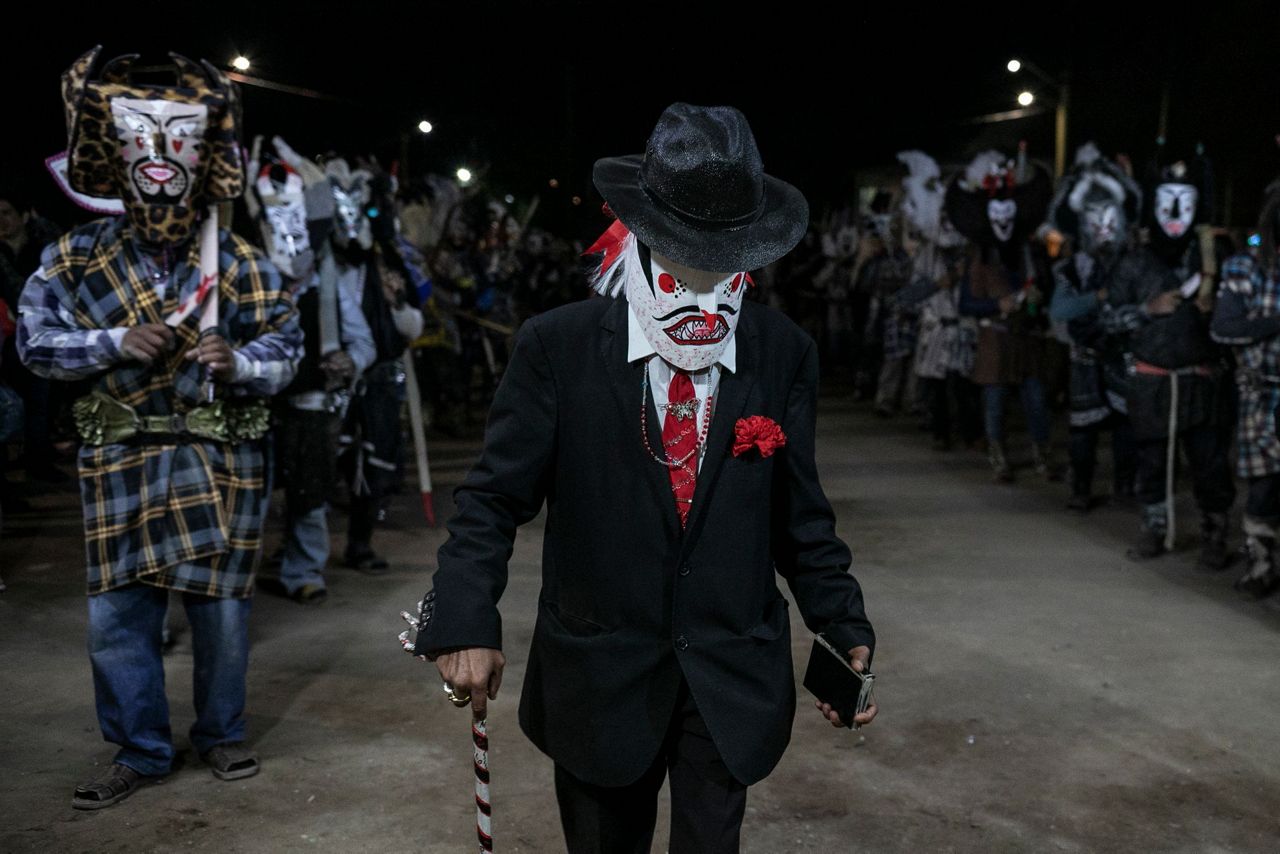 AP PHOTOS: Joyous Holy Week celebrations around the world