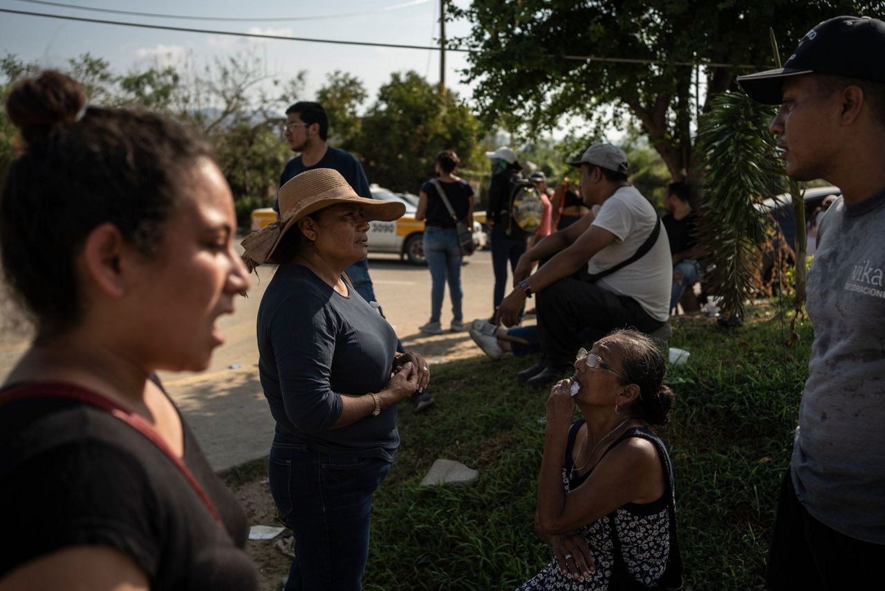 Hurricane Otis kills 3 foreigners among 45 dead in Acapulco as search ...