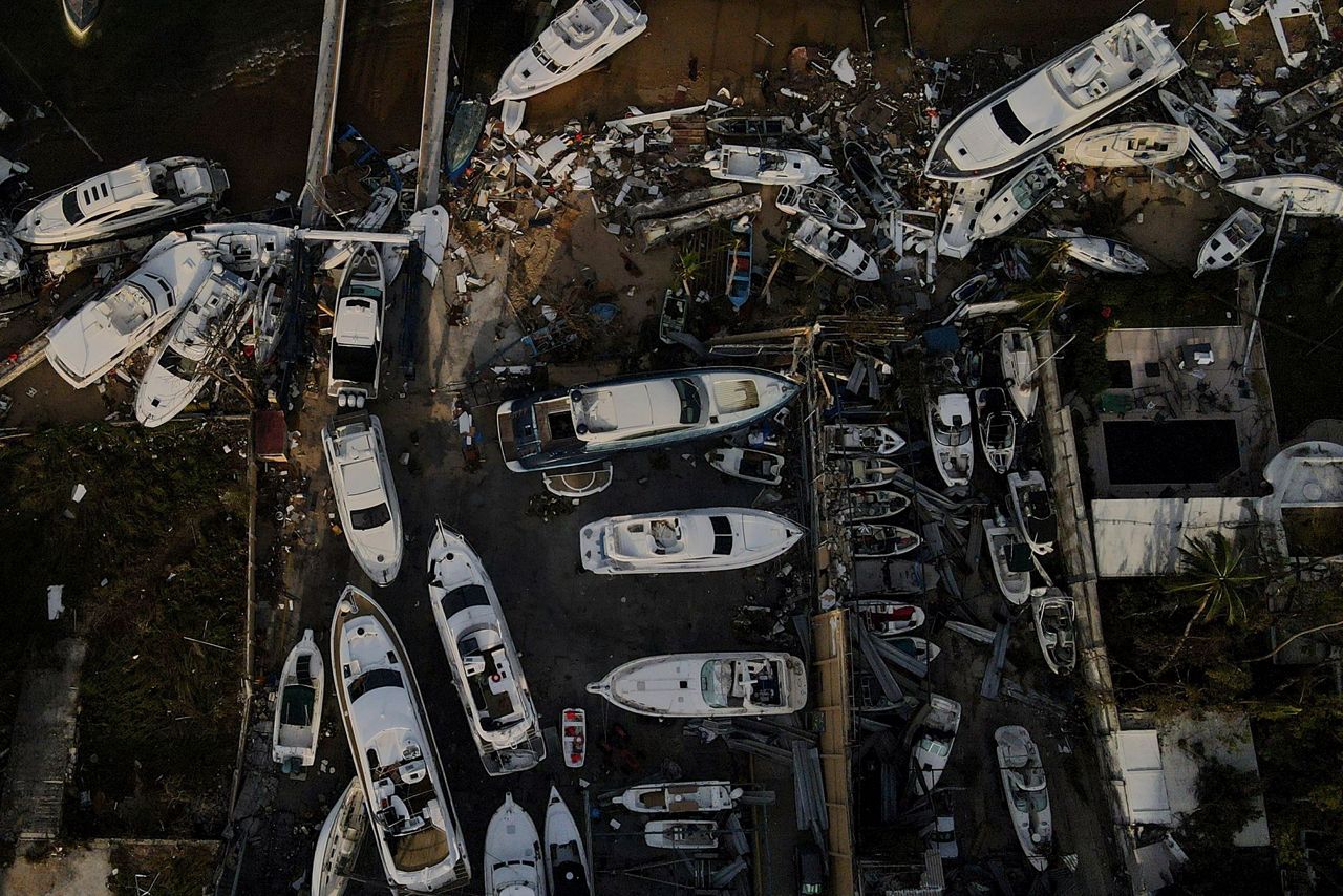 Hurricane Otis kills 3 foreigners among 45 dead in Acapulco as search ...