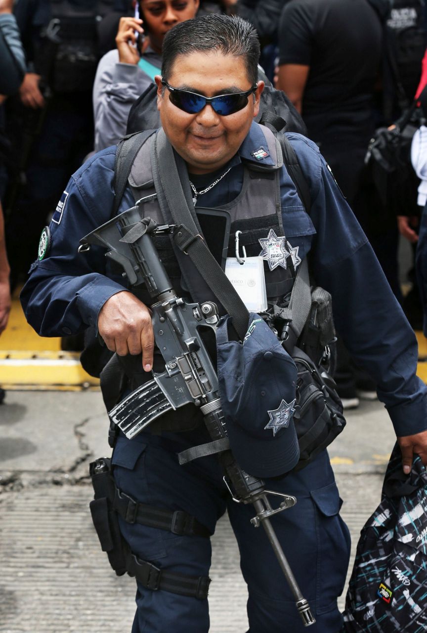 Mexico federal police rebel against National Guard